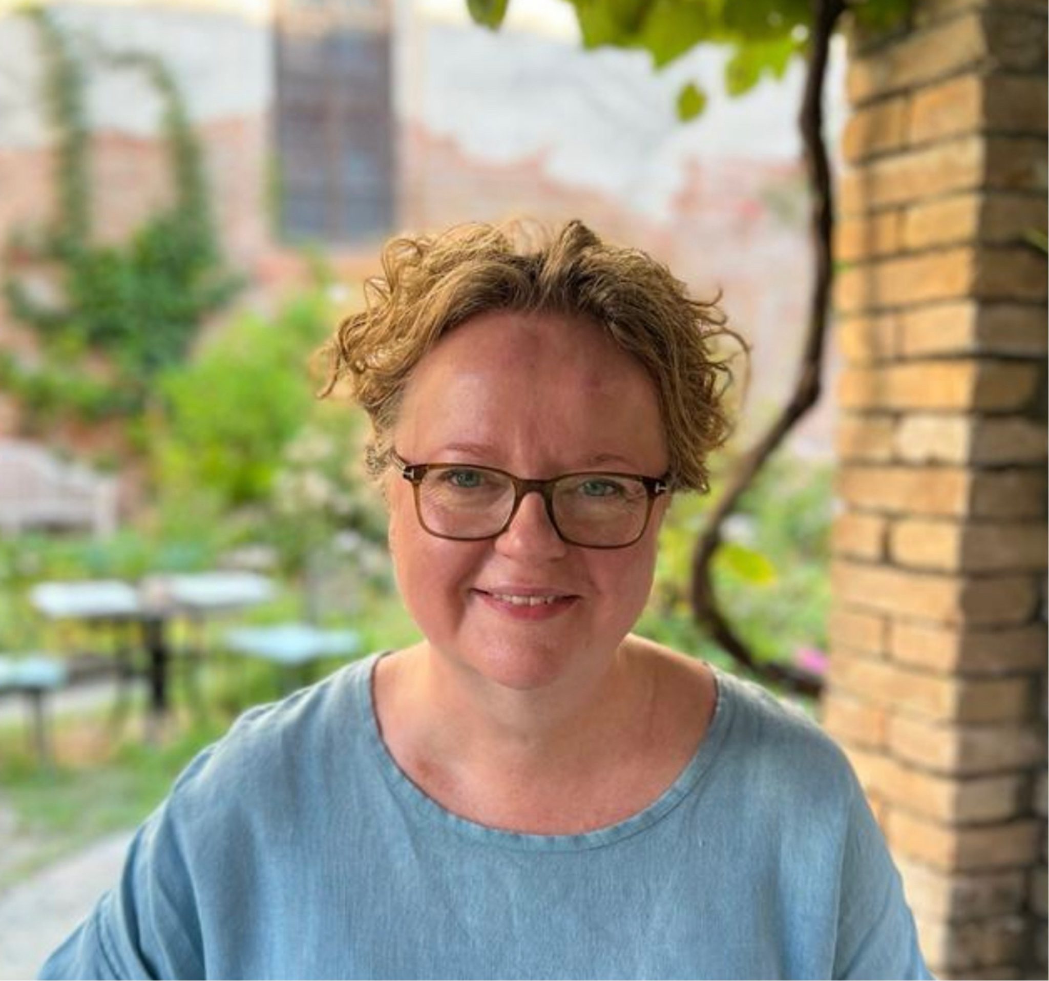 BSPD President demands end to unethical age-profiling dental X-rays - Smile Oral Health Matters